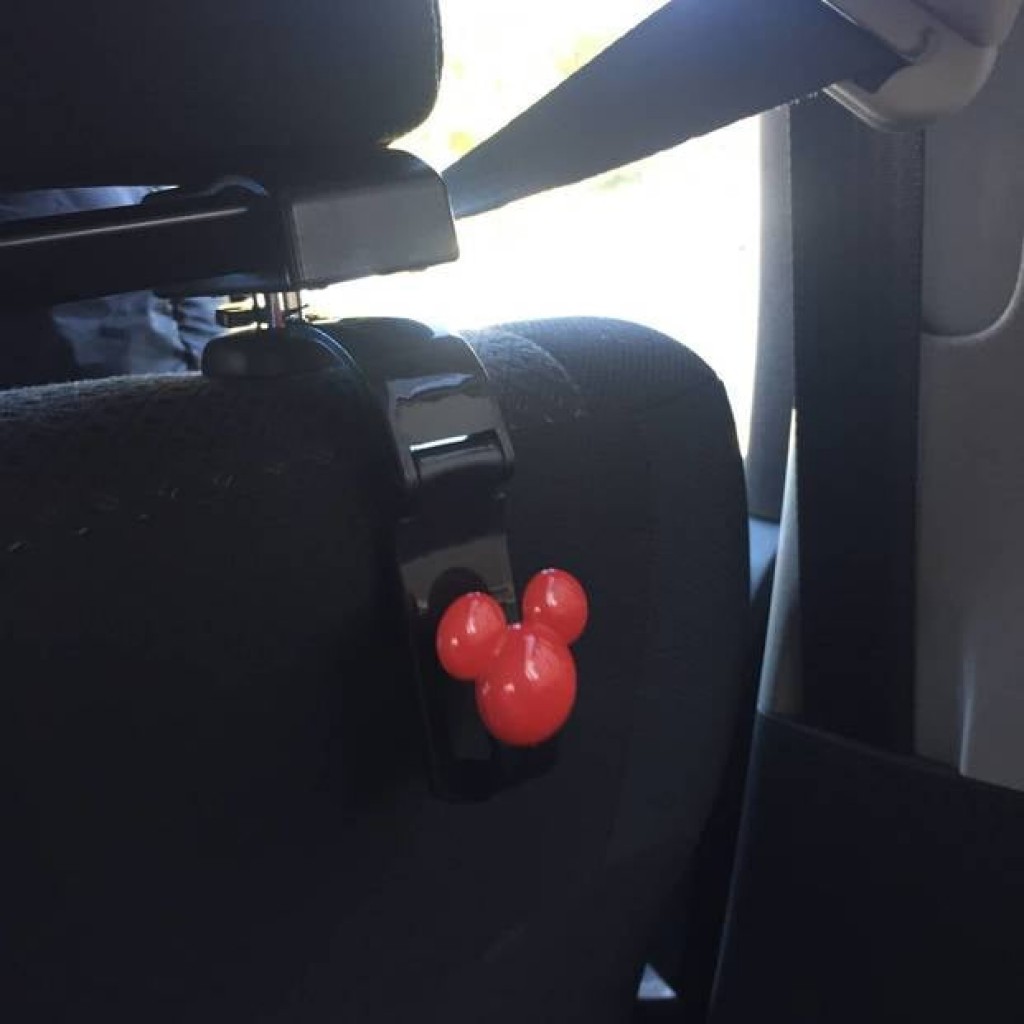 【日本代購】日本Daiso米奇造型車座椅掛勾2入 - 日本藥妝、必買好物代標、代買-FunGoGo日本代購